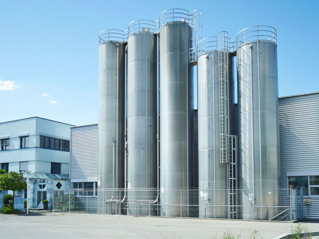 PLASTON 塑造解决方案 塑料箱、技术件和装配件